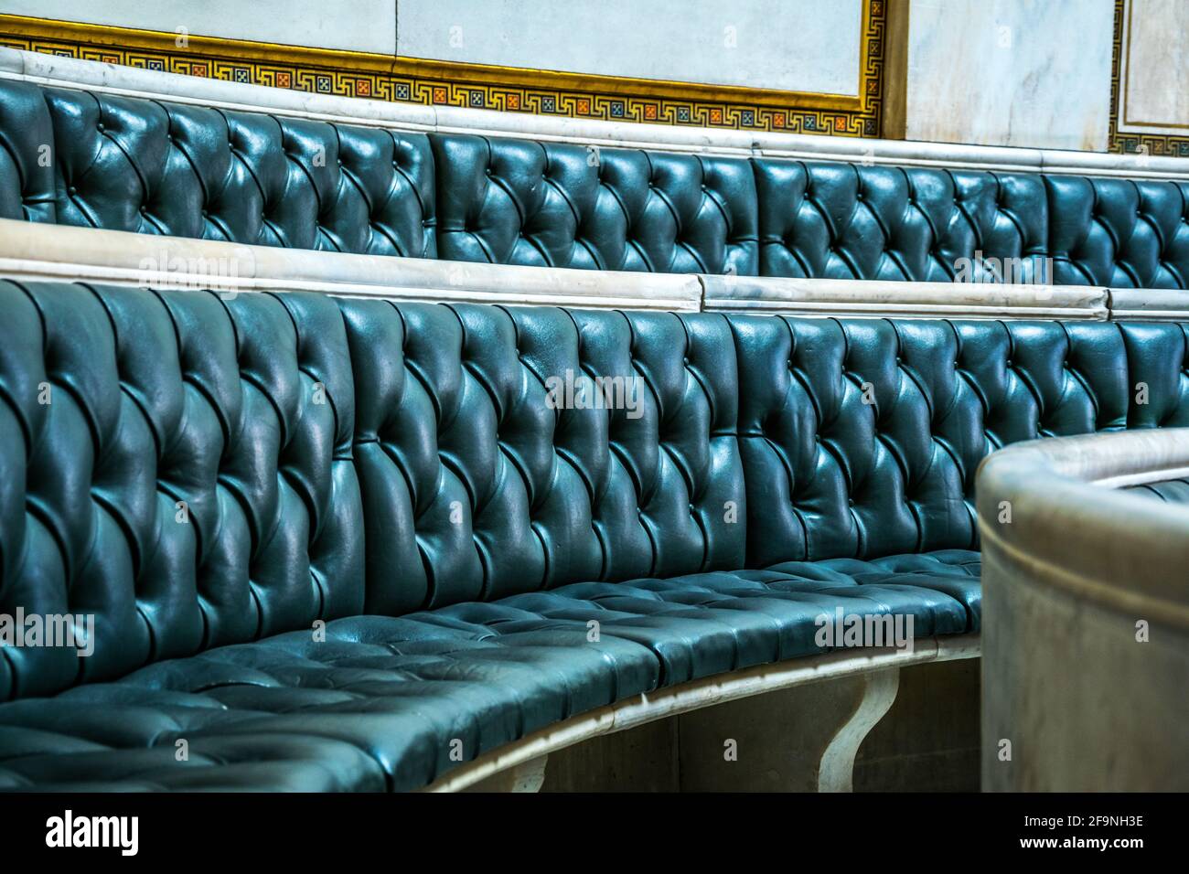 Modern bench inside office hi-res stock photography and images - Alamy