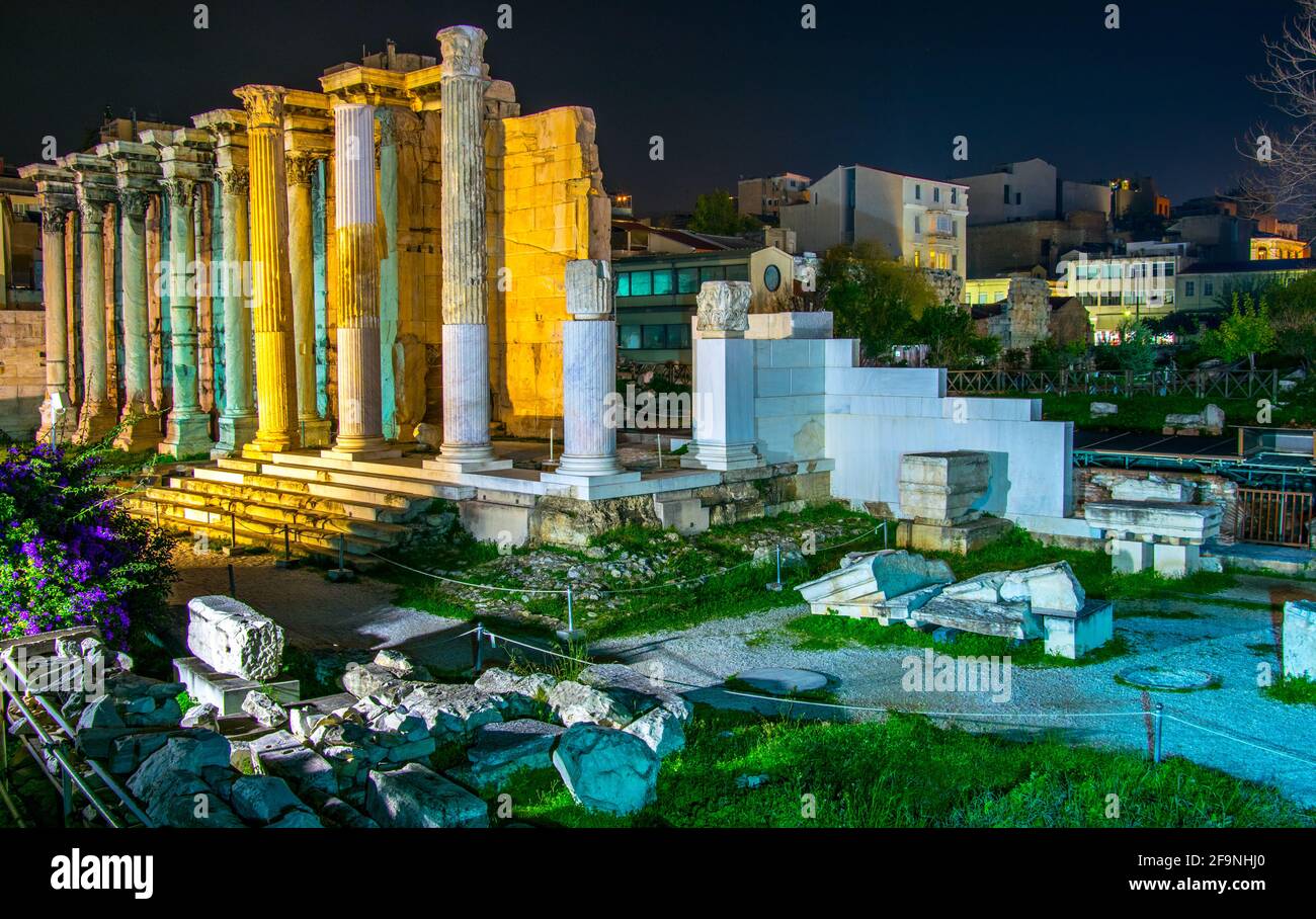 Night view of the Library of Hadrian in Athens - Greece Stock Photo - Alamy