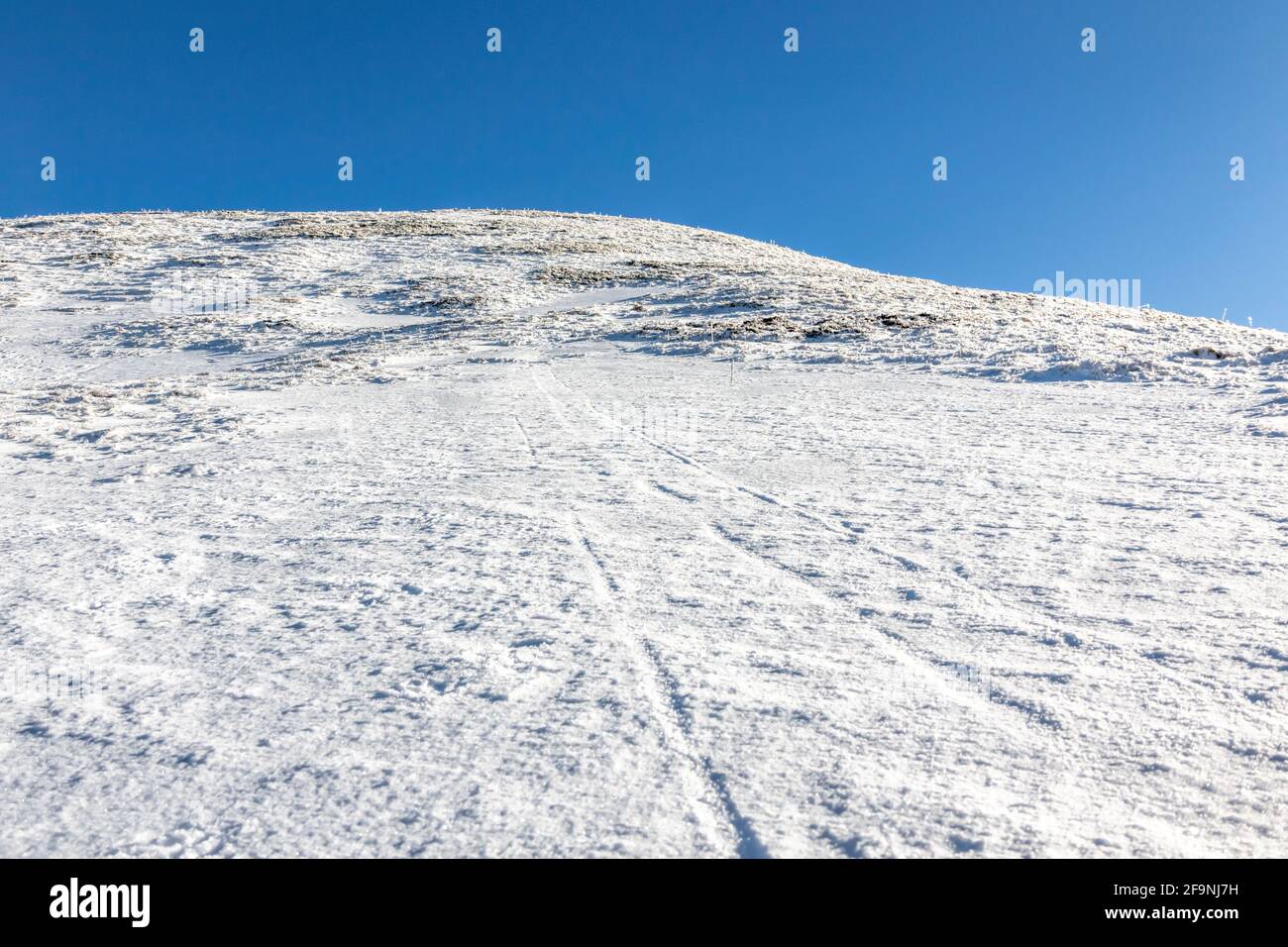 Landscape of the splendid peaks of Mount Terminillo Stock Photo - Alamy
