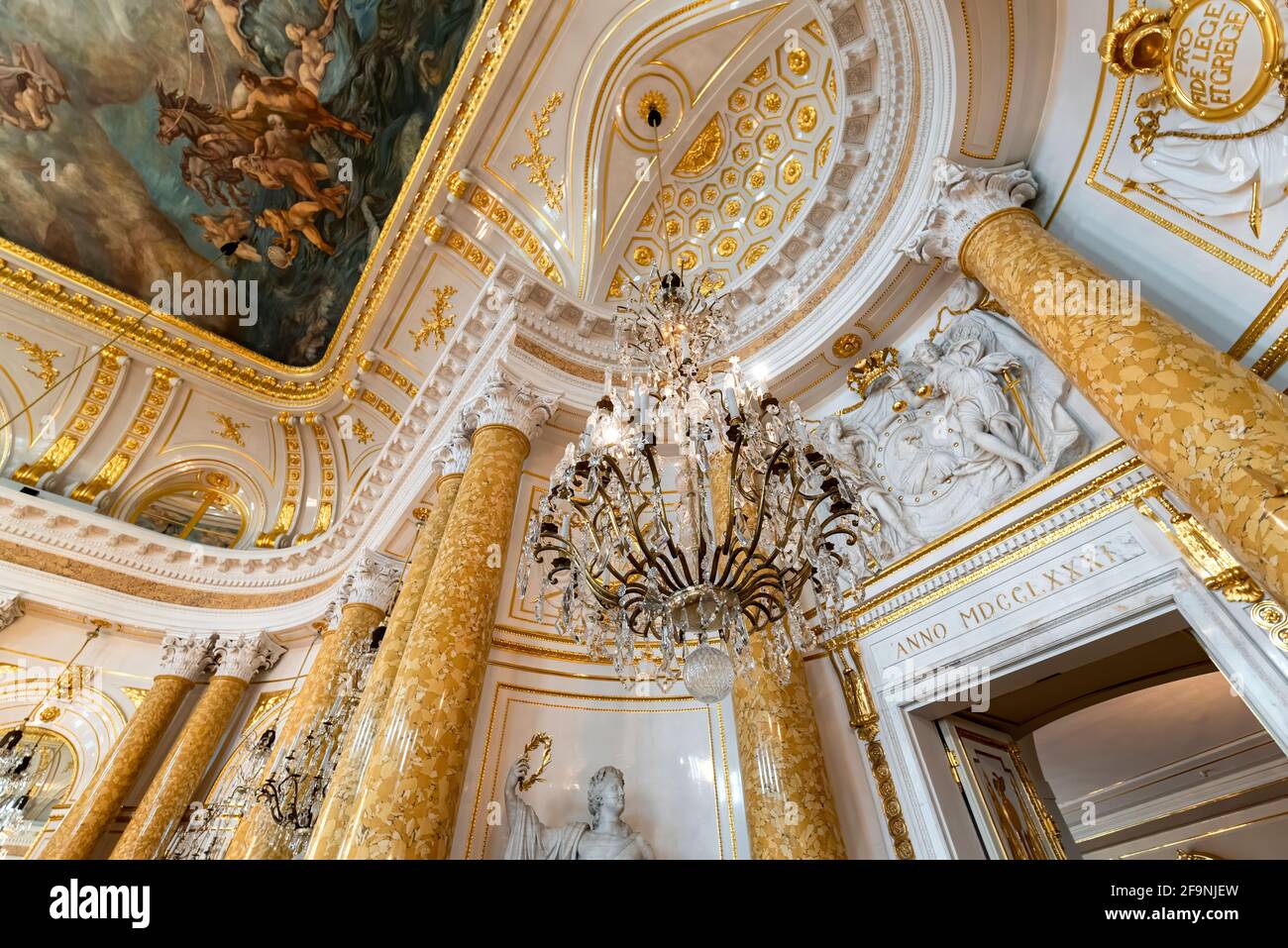 Palaces Of The World Interior