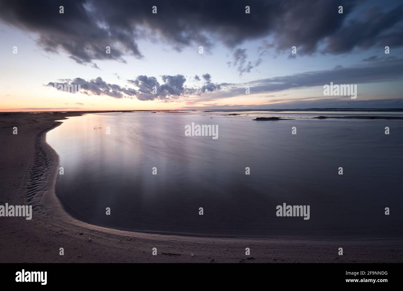 Moody beach photo hi-res stock photography and images - Alamy