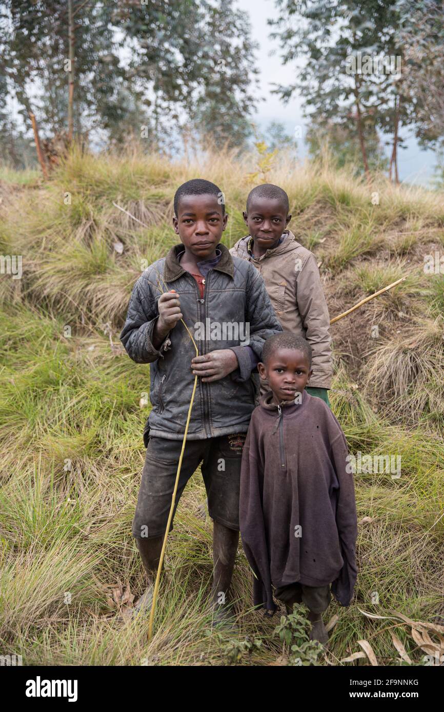 Traditional african craft hi-res stock photography and images - Alamy