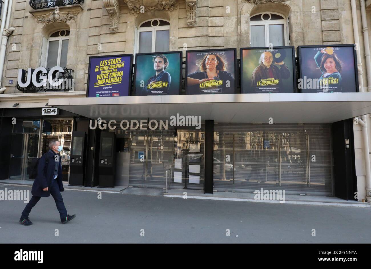 The mask movie affiche hi-res stock photography and images - Alamy