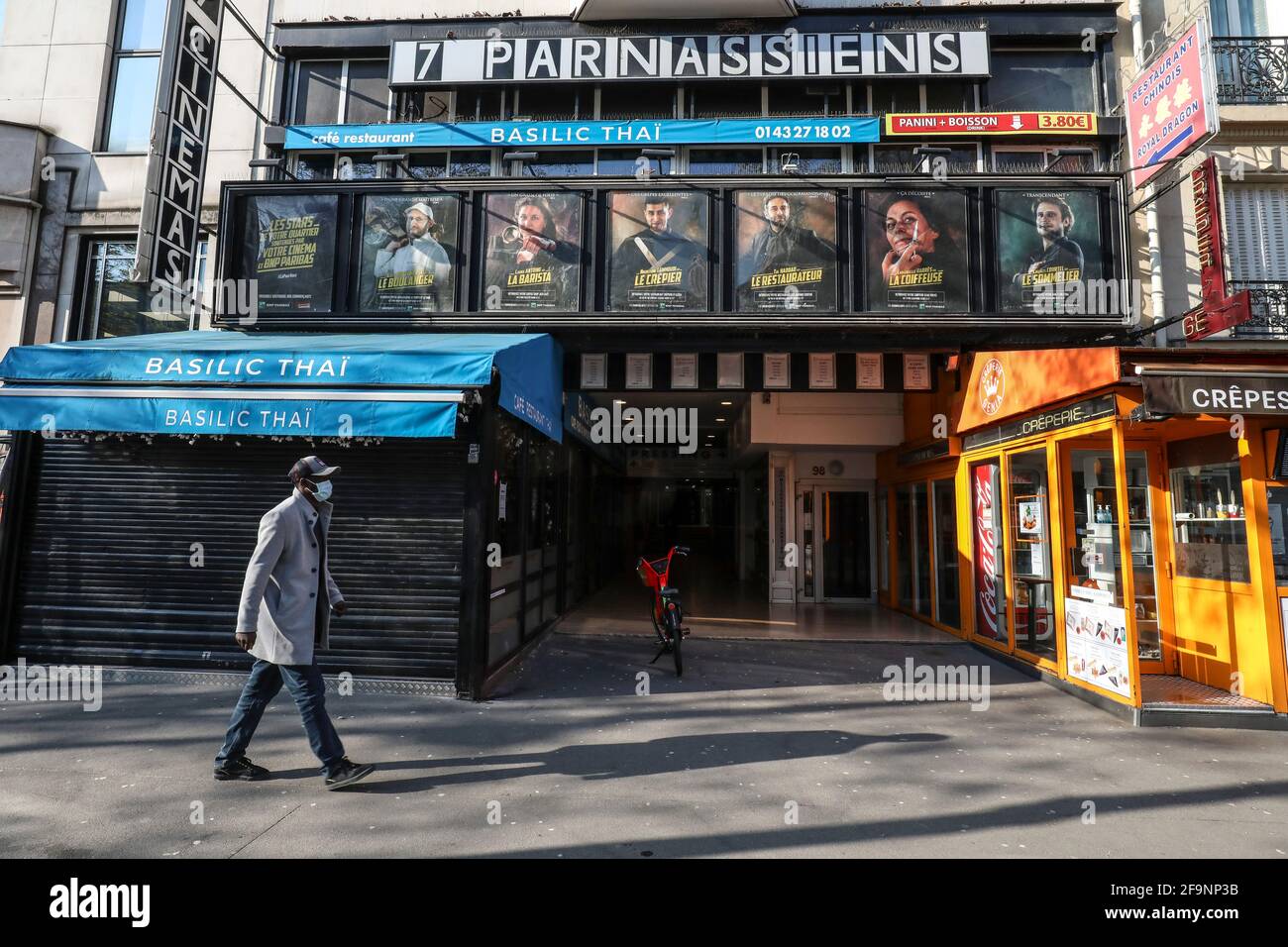 MOVIE POSTERS AT PARIS CINEMAS FEATURE LOCKDOWN HEROES Stock Photo - Alamy