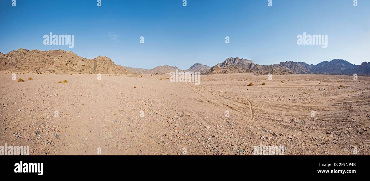 Landscape scenic view of desolate barren rocky eastern desert in Egypt ...