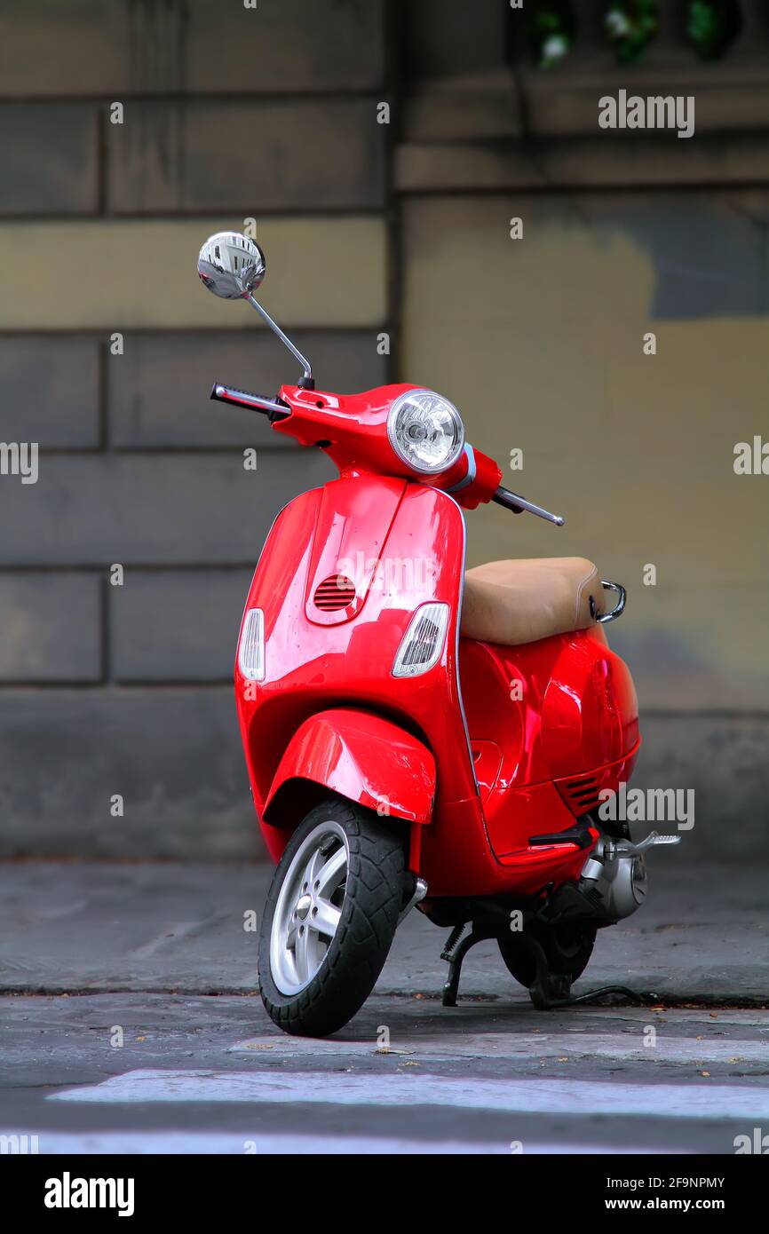 Small moped hi-res stock photography and images - Alamy