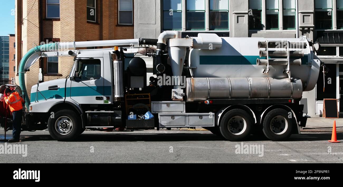 Vacuum tanker hi-res stock photography and images - Alamy