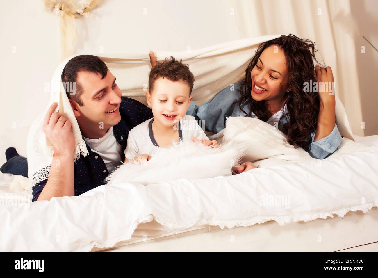 happy smiling family together at home, lifestyle people concept Stock ...