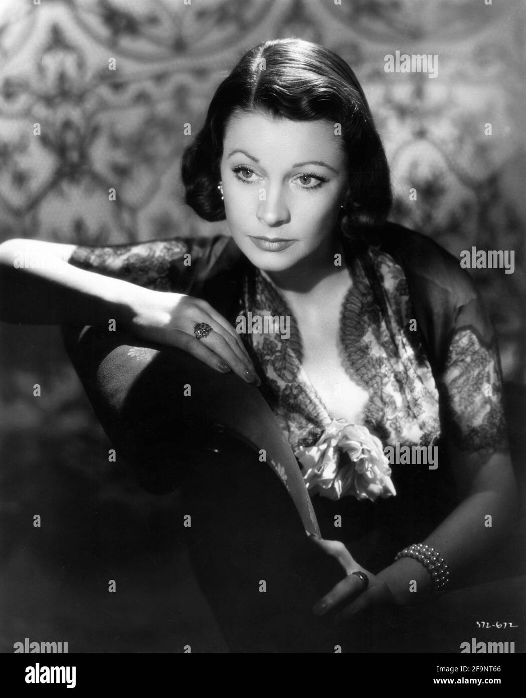 Elia kazan tennessee williams leigh hi-res stock photography and images ...
