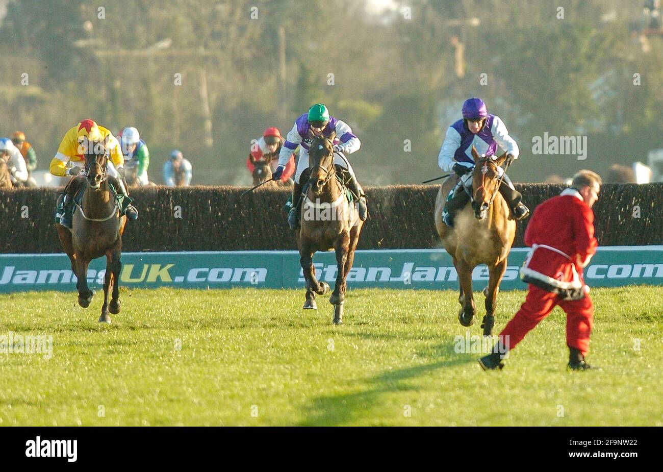 King george v1 racing hi-res stock photography and images - Alamy