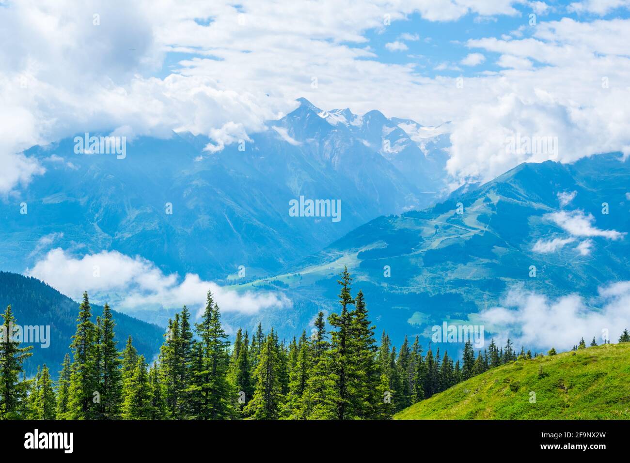Pinzgauer spaziergang trail hi-res stock photography and images - Alamy
