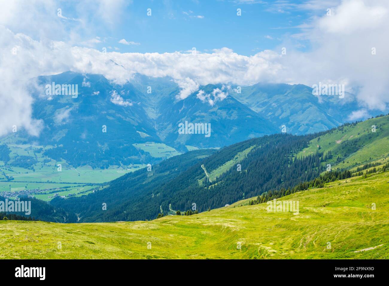 Pinzgauer spaziergang trail hi-res stock photography and images - Alamy