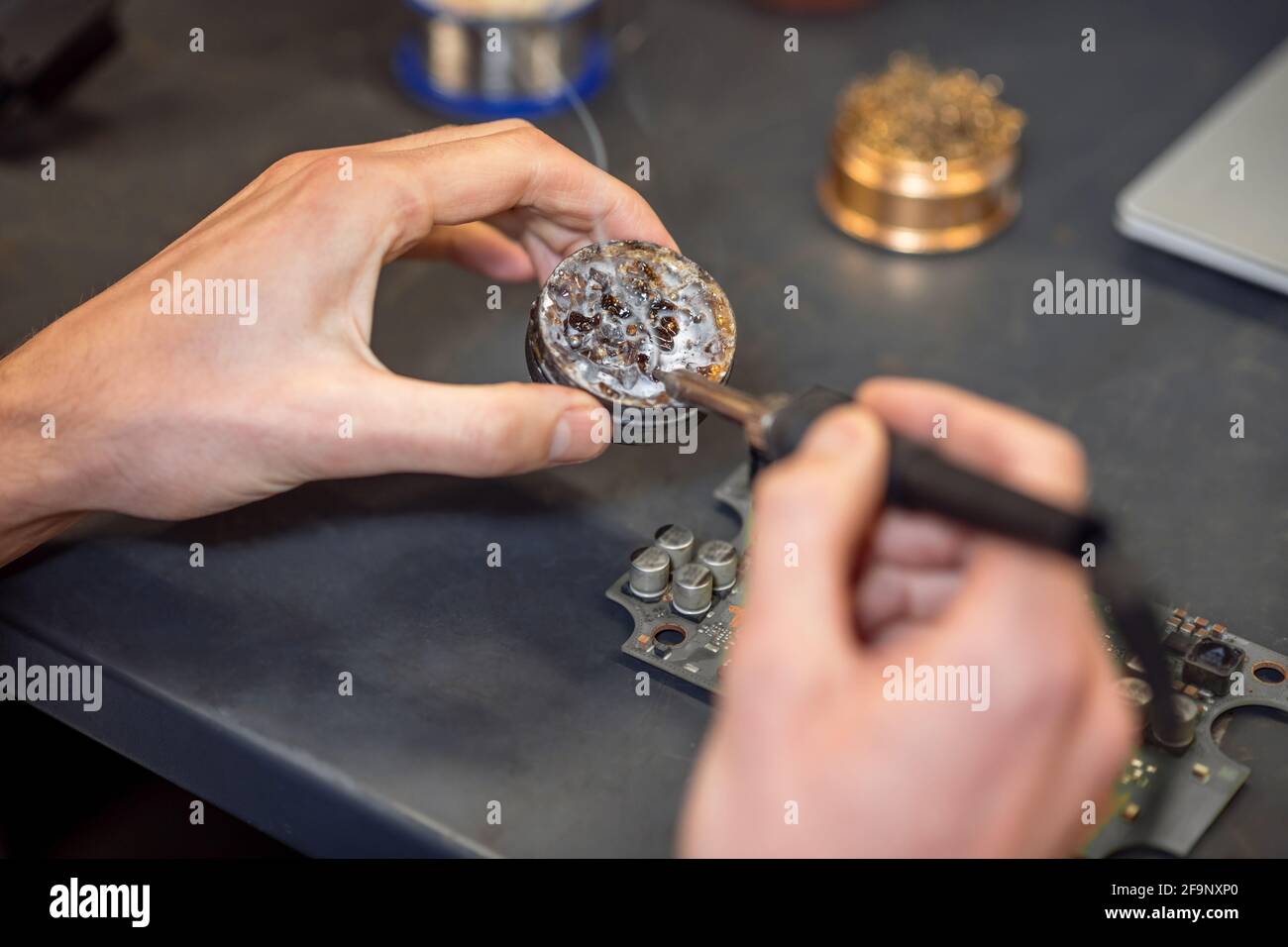 Hand touch iron hot hi-res stock photography and images - Alamy