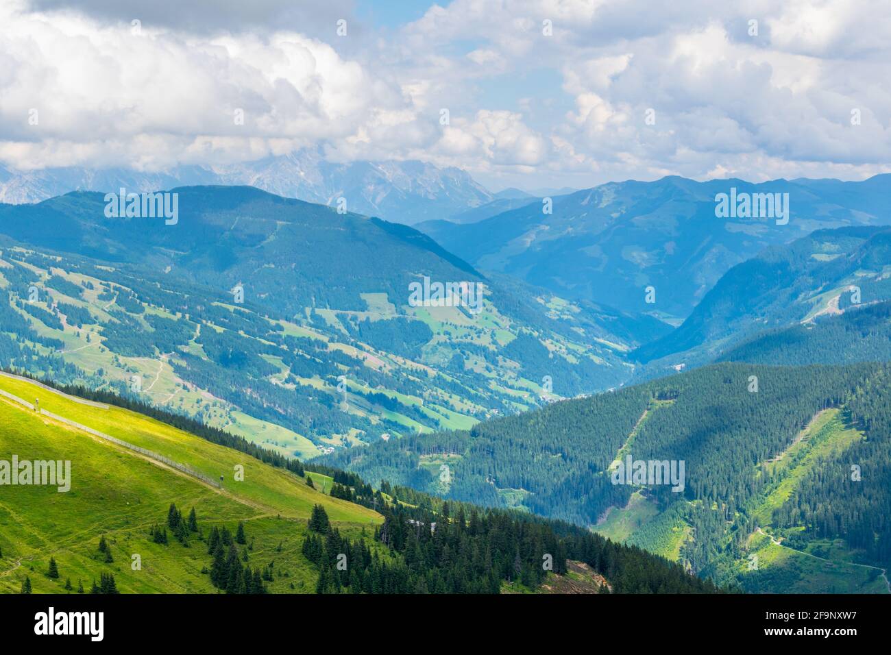 View of the the famous hiking trail Pinzgauer spaziergang in the alps ...