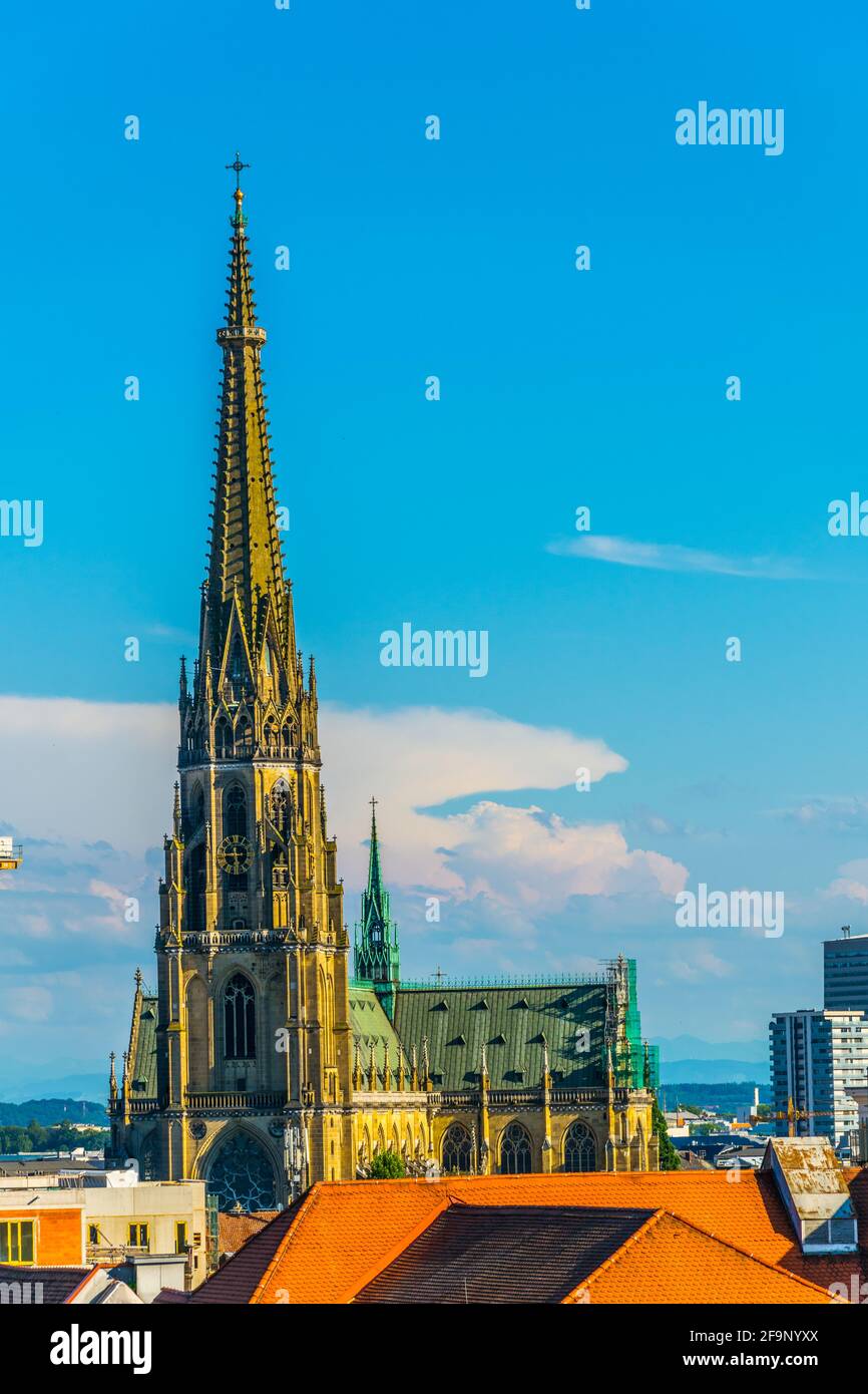 Old cathedral linz aerial hi-res stock photography and images - Alamy