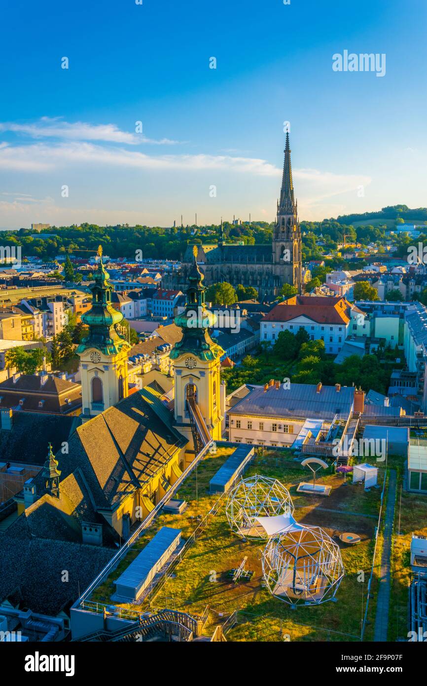 New cathedral linz aerial hi-res stock photography and images - Alamy