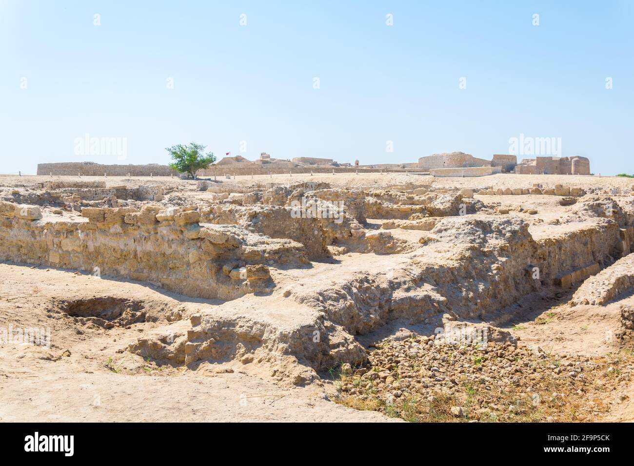 View of the Bahrain fort complex with the Qal'At Al Bahrain fort which ...