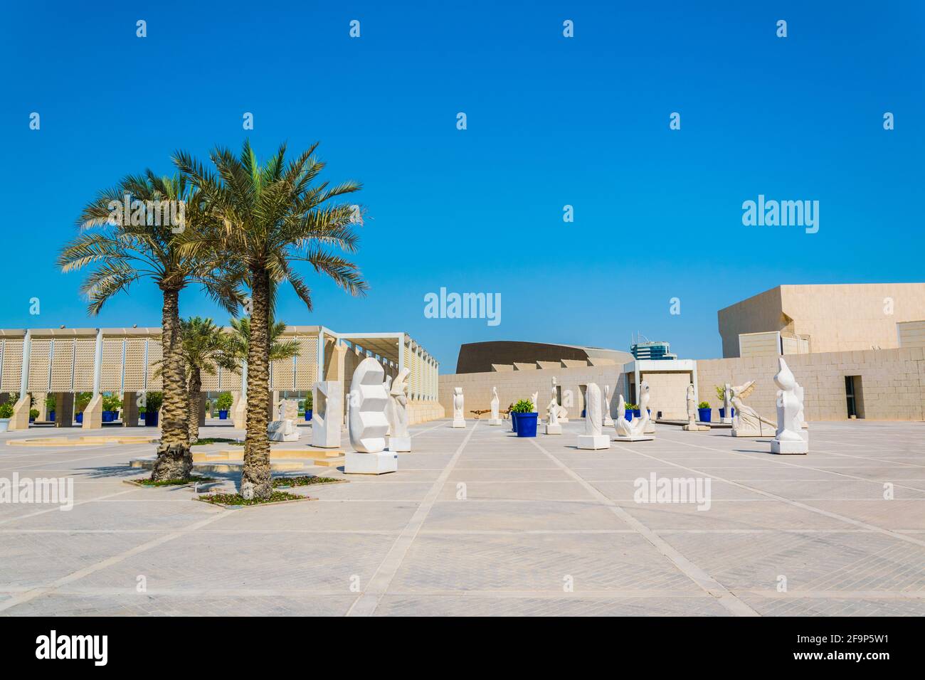 View of the Bahrain National Museum in Manama Stock Photo - Alamy
