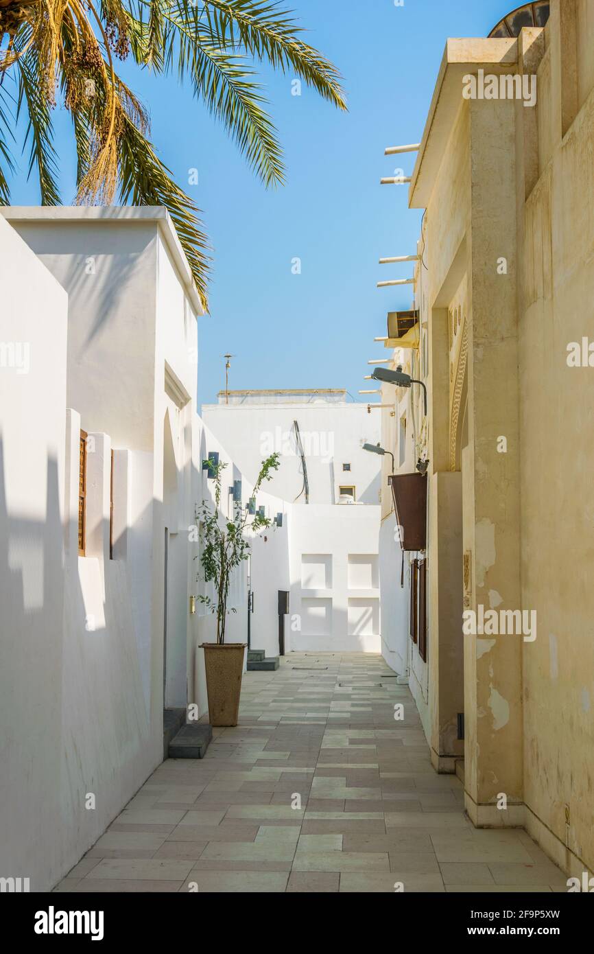 Bahrain pearl trail hi-res stock photography and images - Alamy