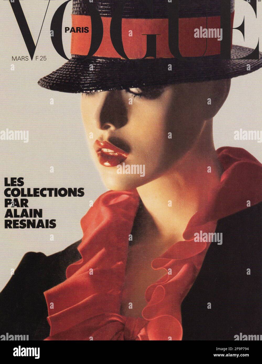 Vogue cover hi-res stock photography and images - Alamy