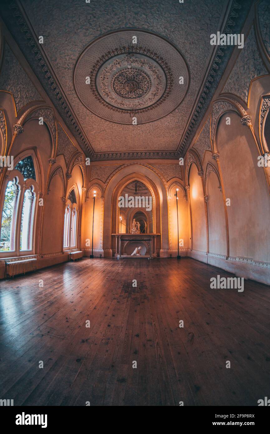 Rich gothic exterior facades hi-res stock photography and images - Alamy