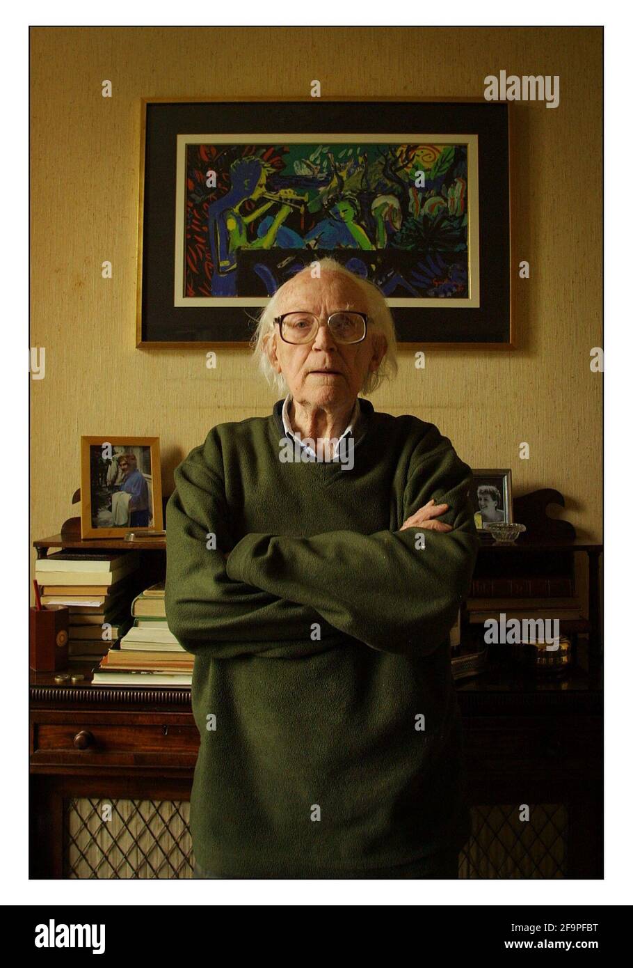 Michael Foot .......at his home in Hampstead.pic David Sandison 17/7 ...