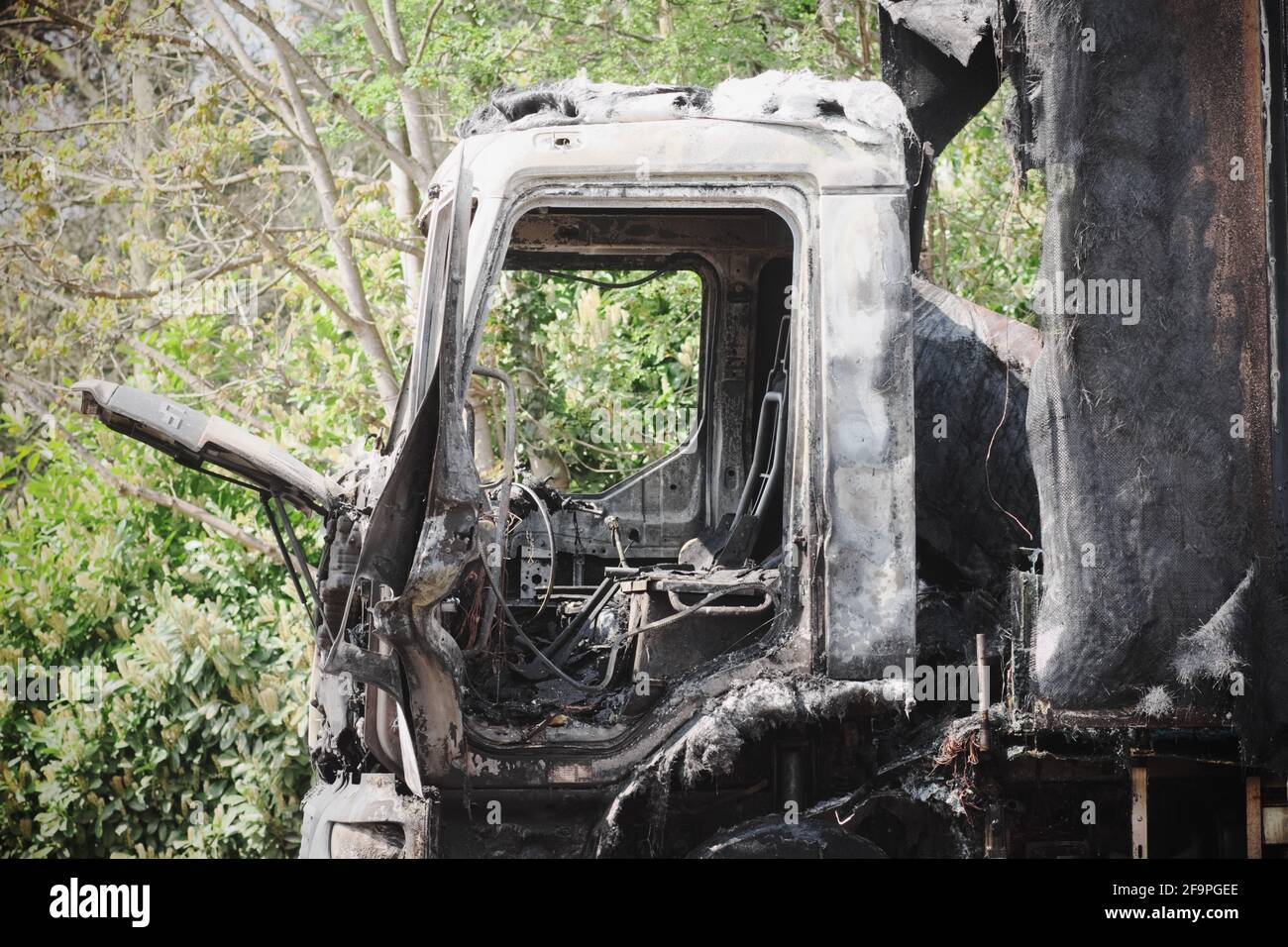 Burnt out delivery lorry vehicle UK Stock Photo - Alamy