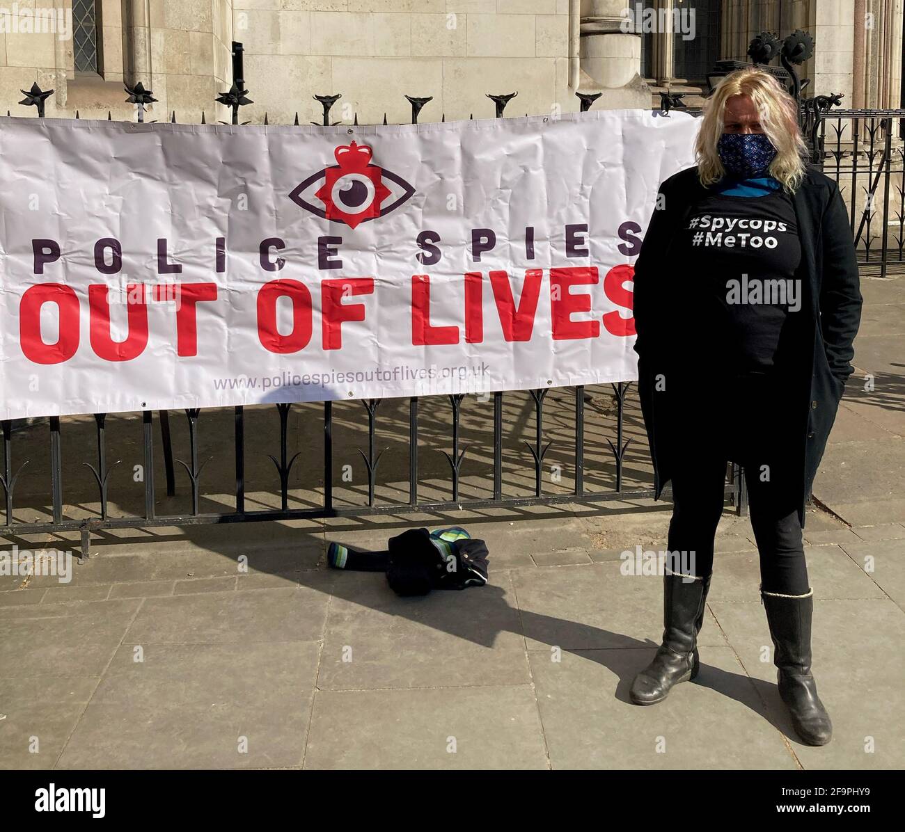 Early 2000s hi-res stock photography and images - Alamy