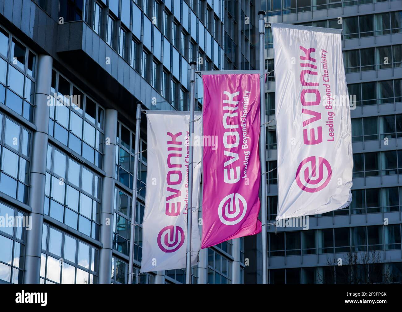 Evonik logo hi-res stock photography and images - Alamy