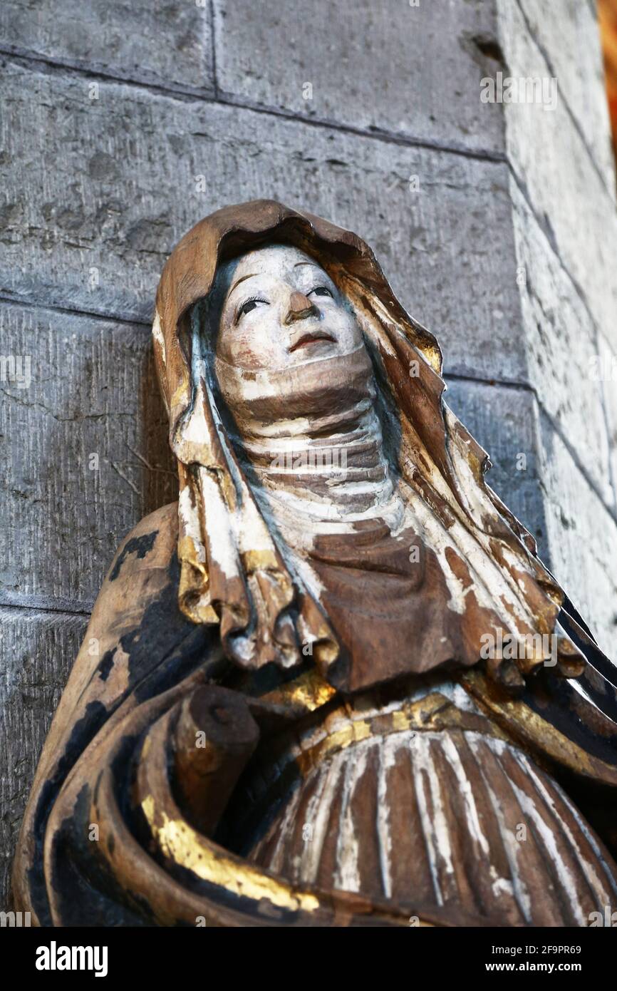 Sculpture in Vadstena abbey depicting Bridget of Sweden Stock Photo - Alamy