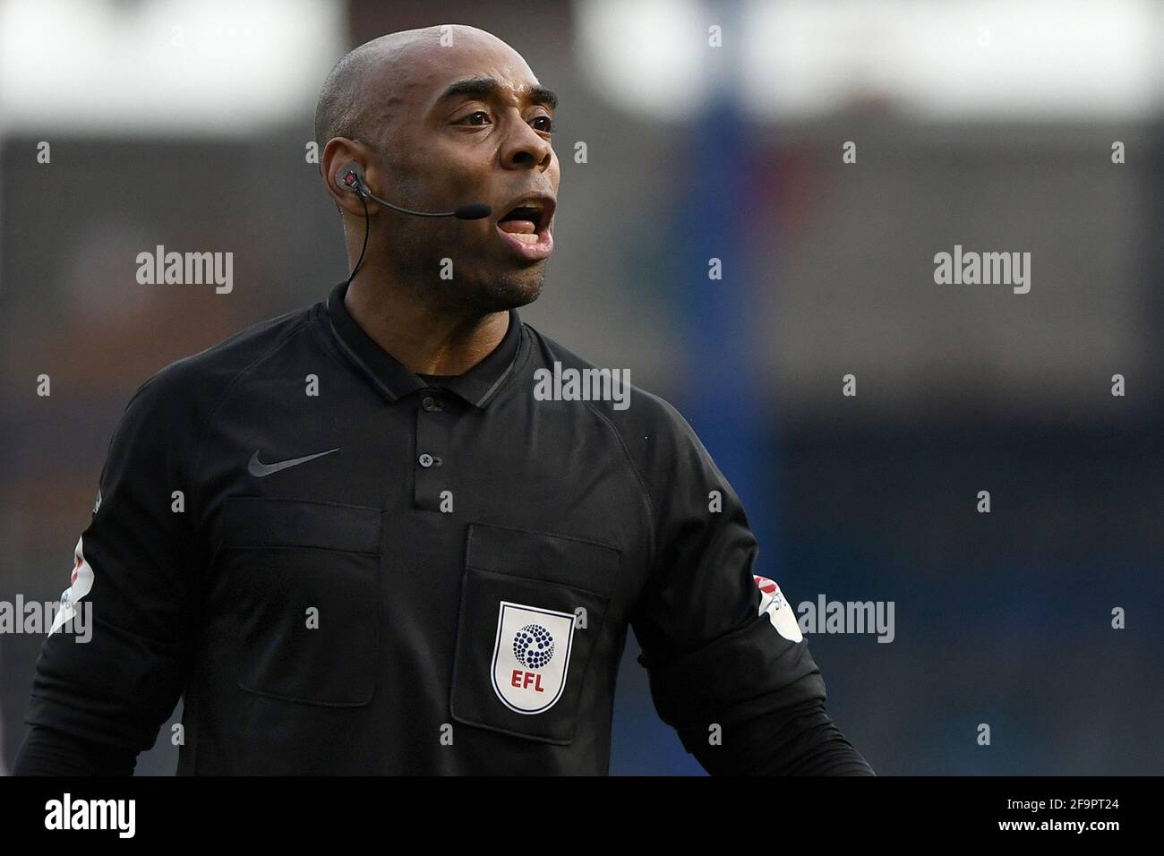 Sam allison referee hi-res stock photography and images - Alamy