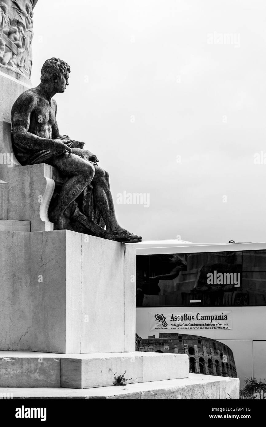 04 002 Black and White Stock Photos & Images - Alamy