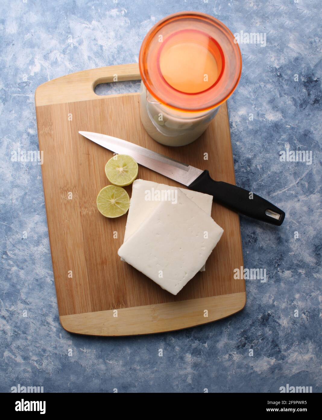 India cheese making hi-res stock photography and images - Alamy