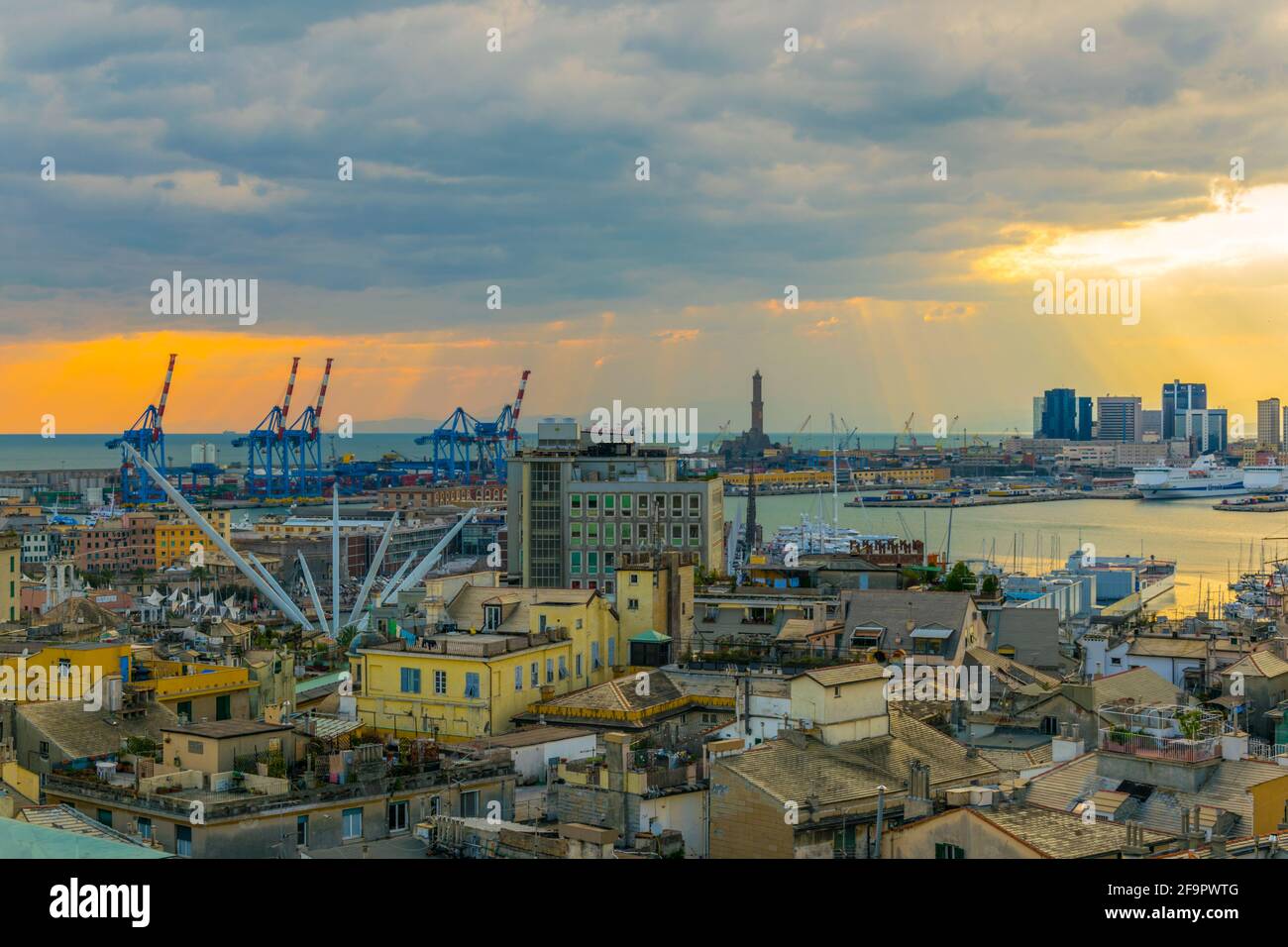Genoa harbour dawn hi-res stock photography and images - Alamy