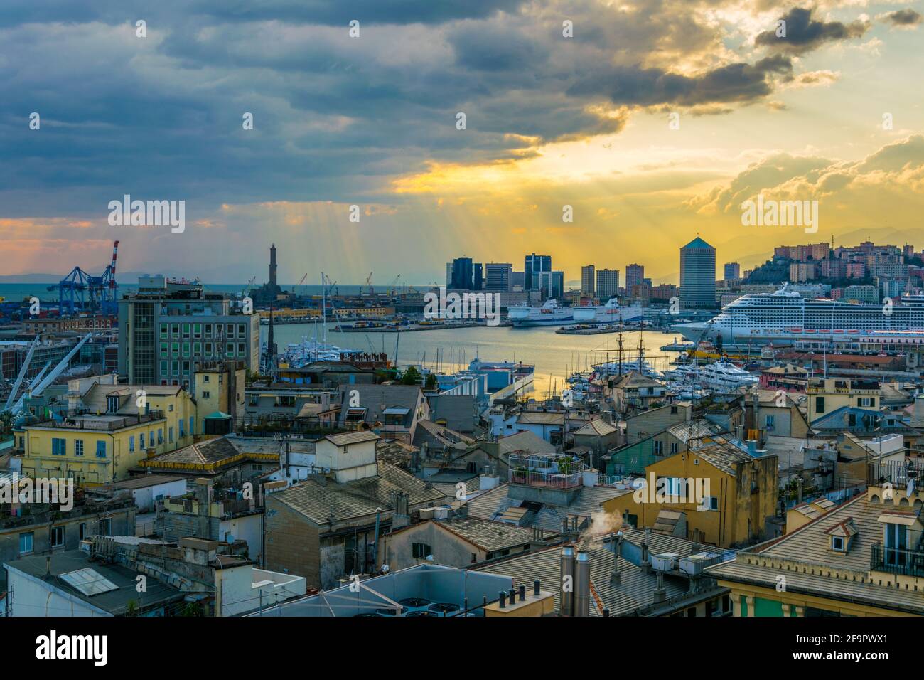 Genoa harbour dawn hi-res stock photography and images - Alamy