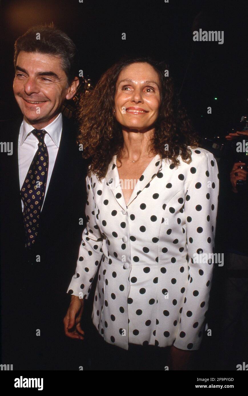 Paula Prentiss and Richard Benjamin attend the 'Mermaids' Beverly Hills ...