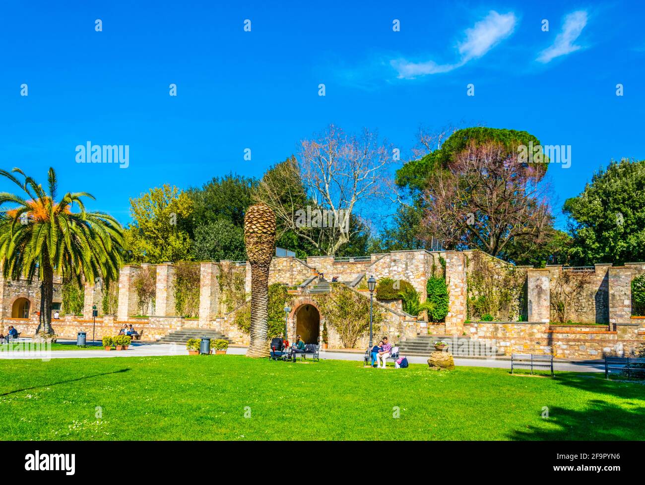 Scotto garden hi-res stock photography and images - Alamy