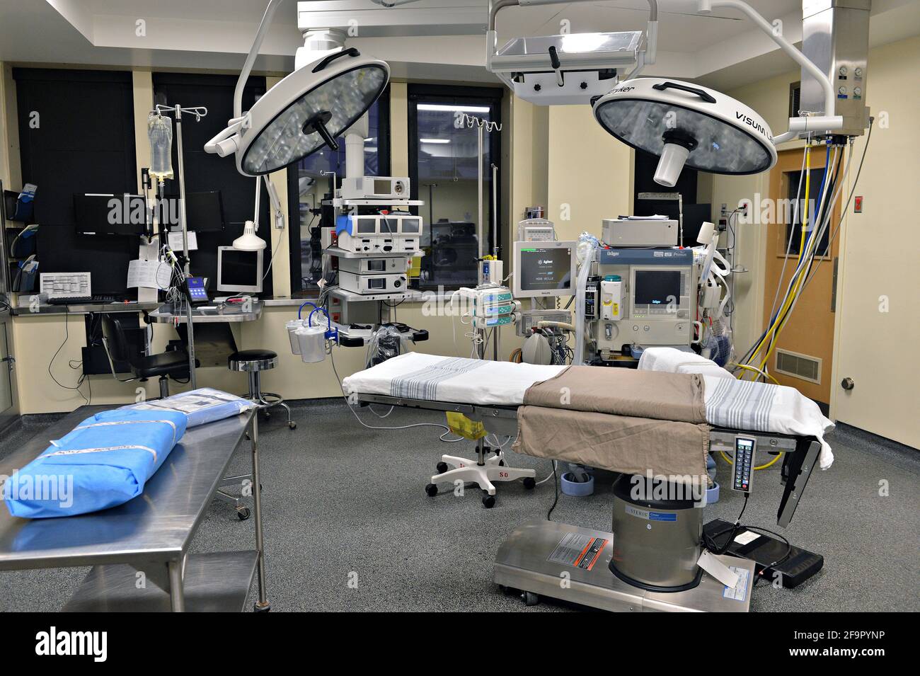 operating room in an hospital Stock Photo - Alamy