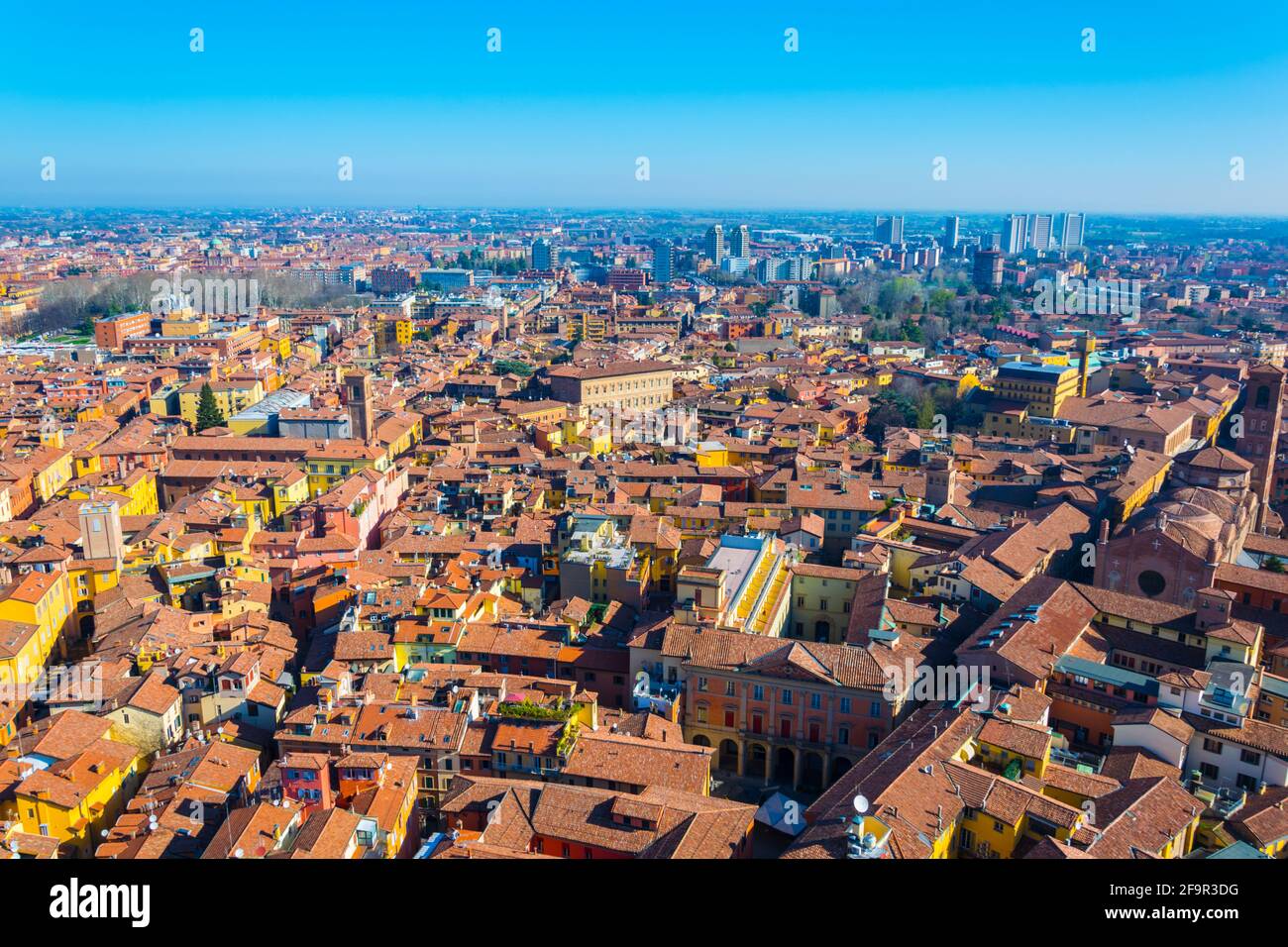 Basilica di san giacomo maggiore bologna hi-res stock photography and ...