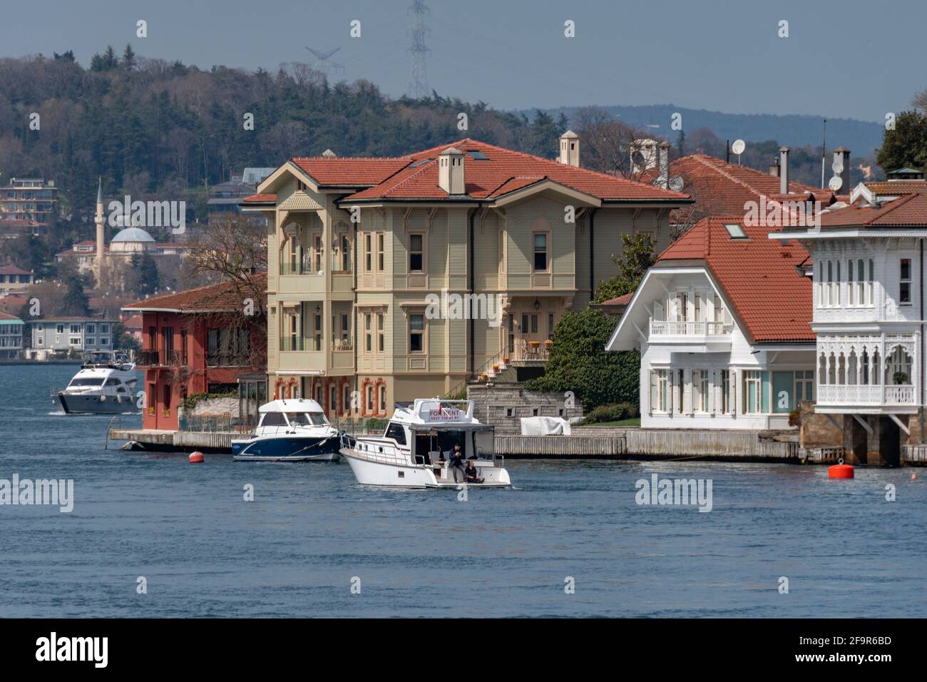 Bosphorus Strait in Istanbul, Turkey Stock Photo - Alamy