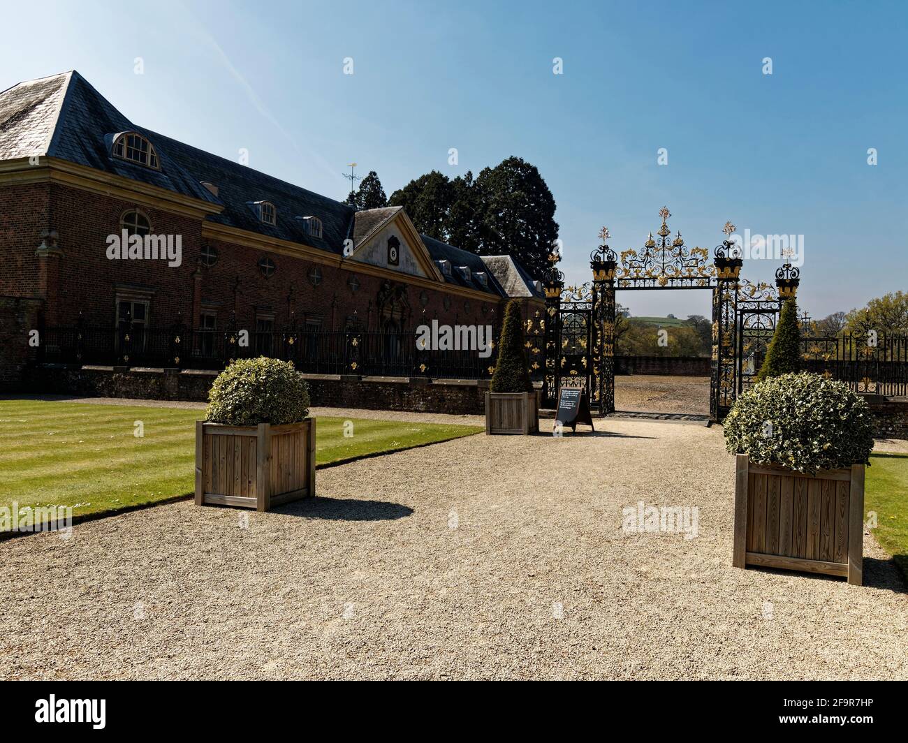 Gwent history hi-res stock photography and images - Alamy