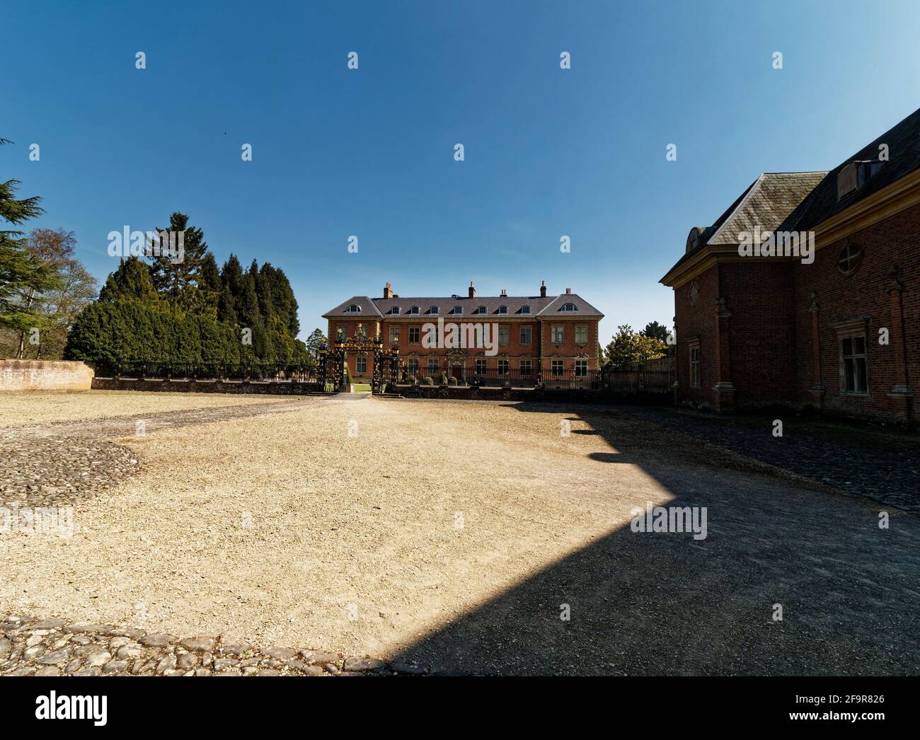 Ancient trees at tredegar house hi-res stock photography and images - Alamy