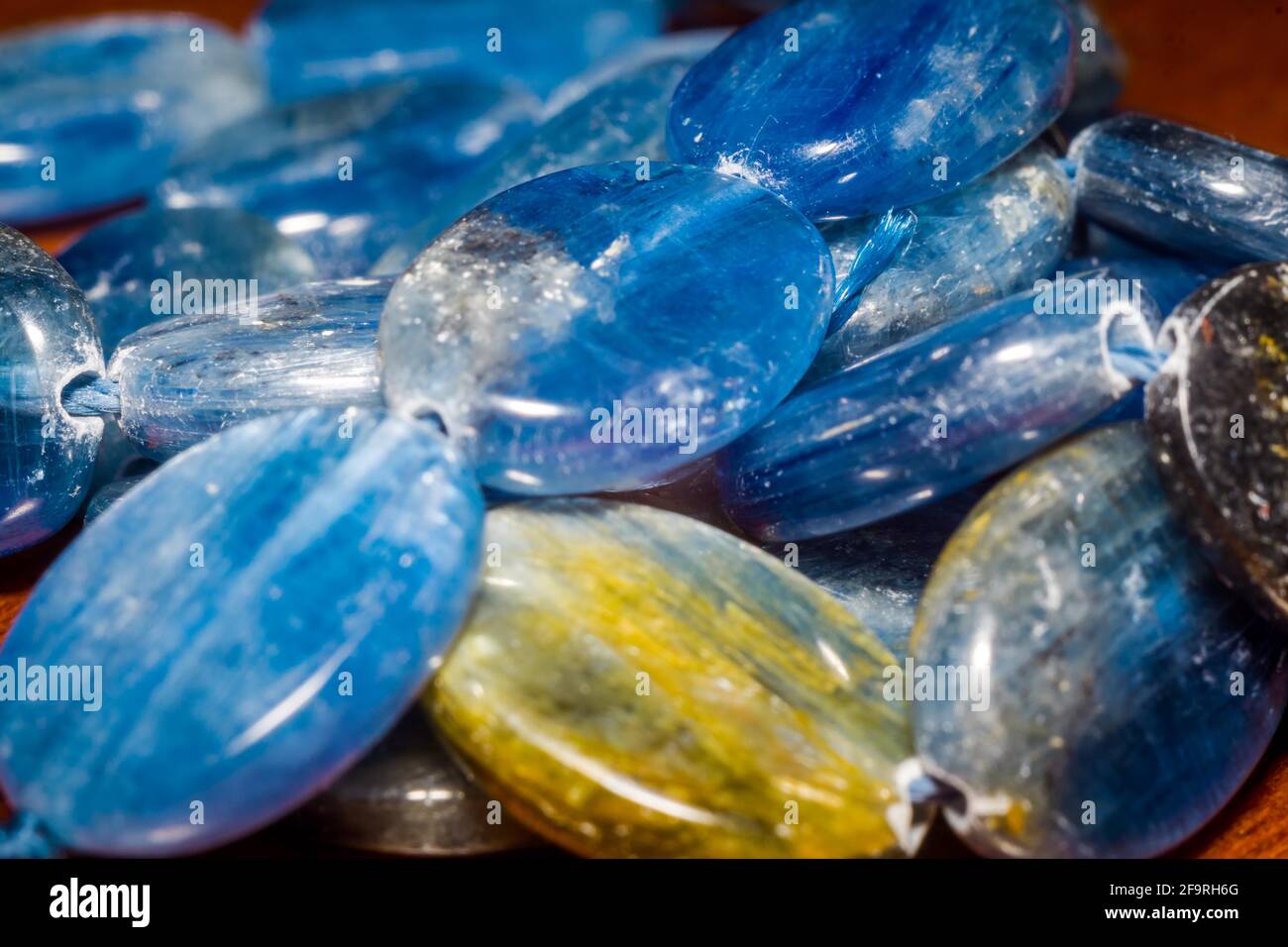 Blue kyanite mineral sample hi-res stock photography and images - Alamy