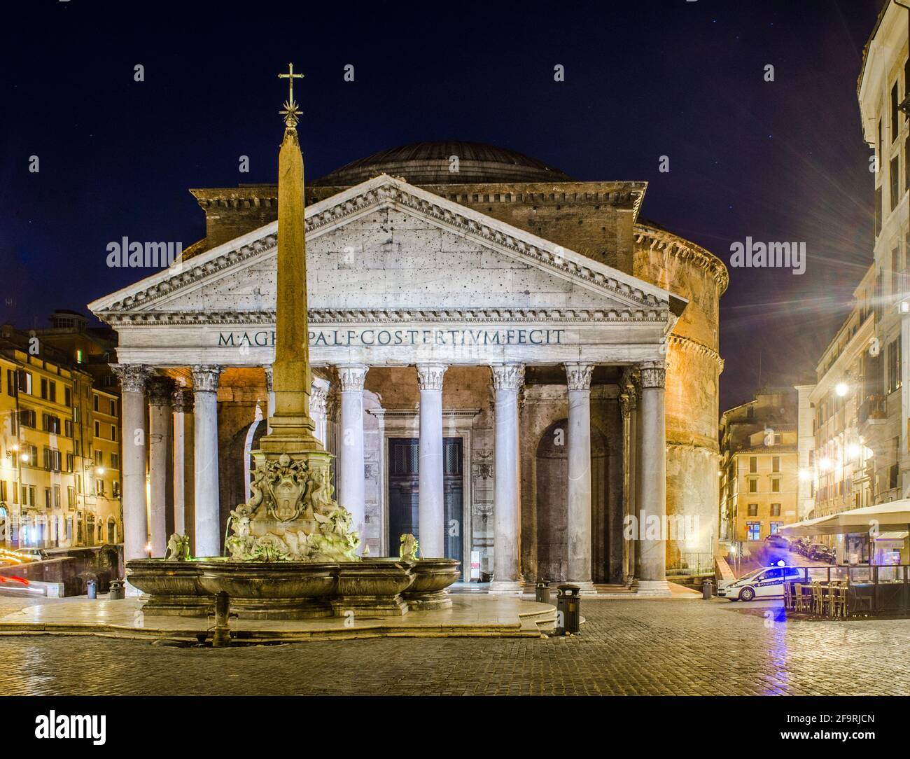 night view over pantheon in rome Stock Photo - Alamy