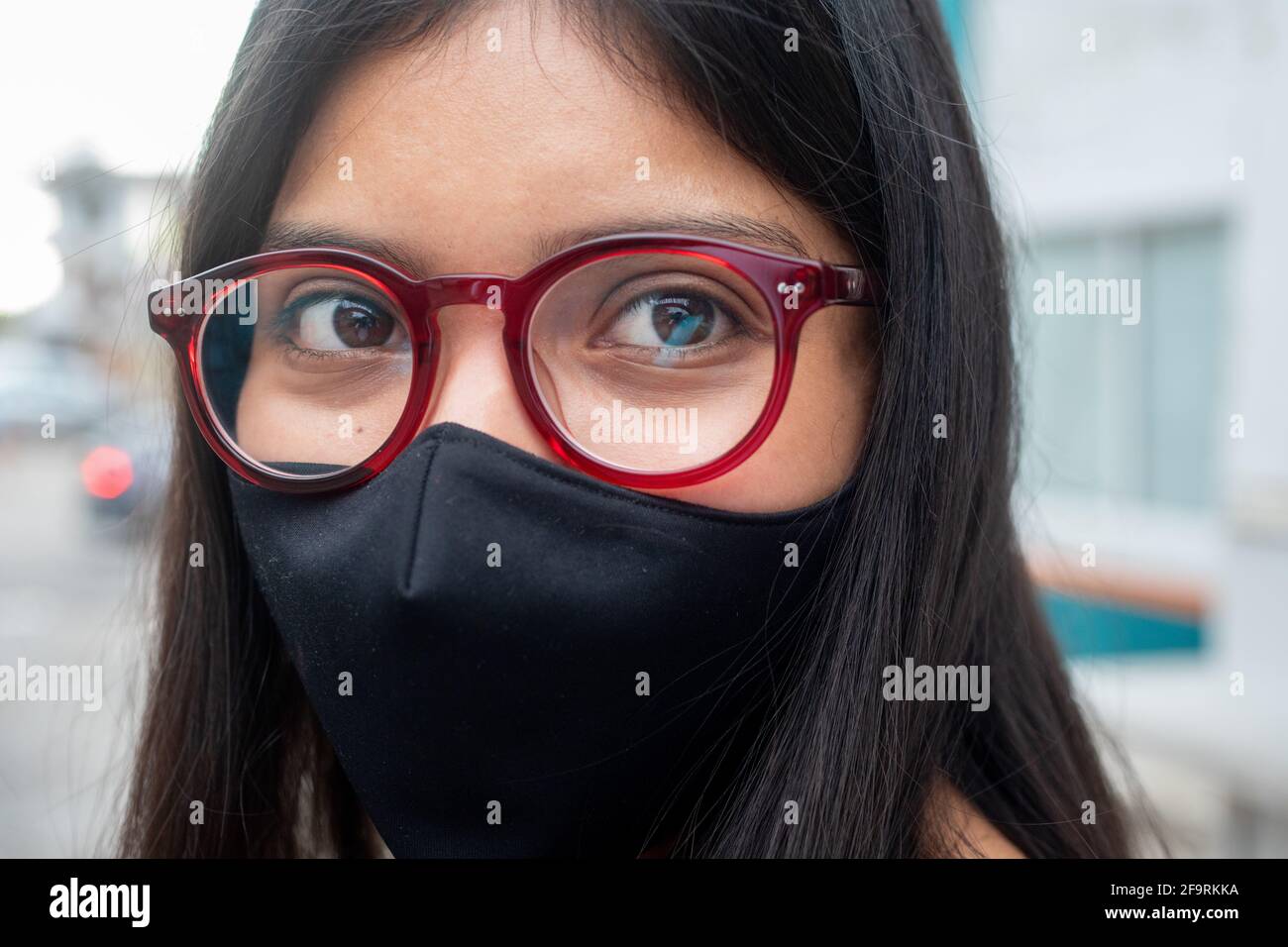 Big hair glasses hi-res stock photography and images - Alamy