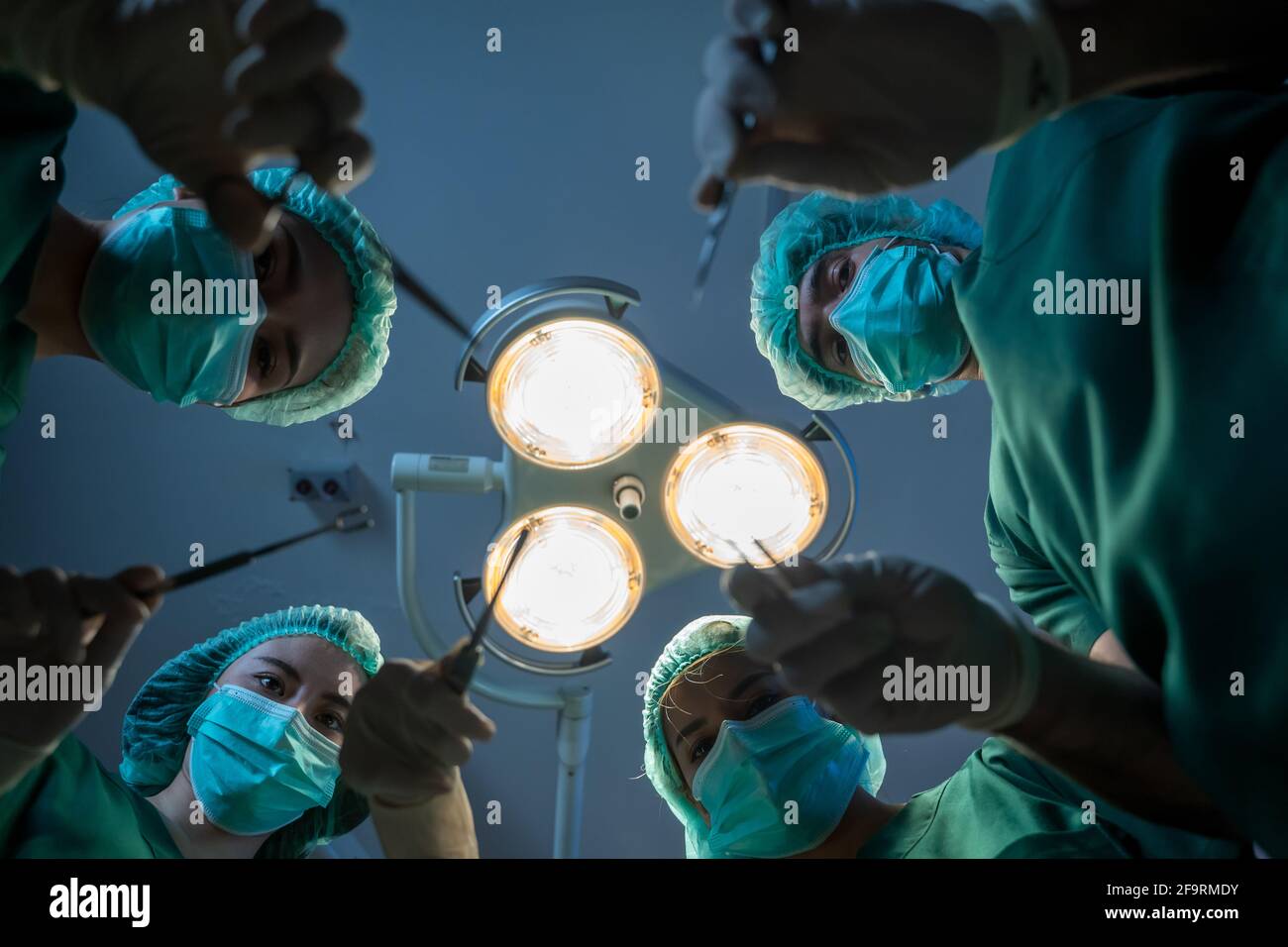 Operation scalpel hi-res stock photography and images - Alamy