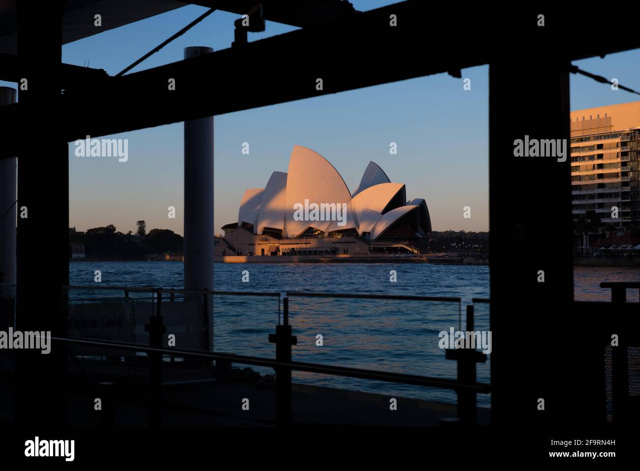sunset at the Sydney Opera House Stock Photo - Alamy