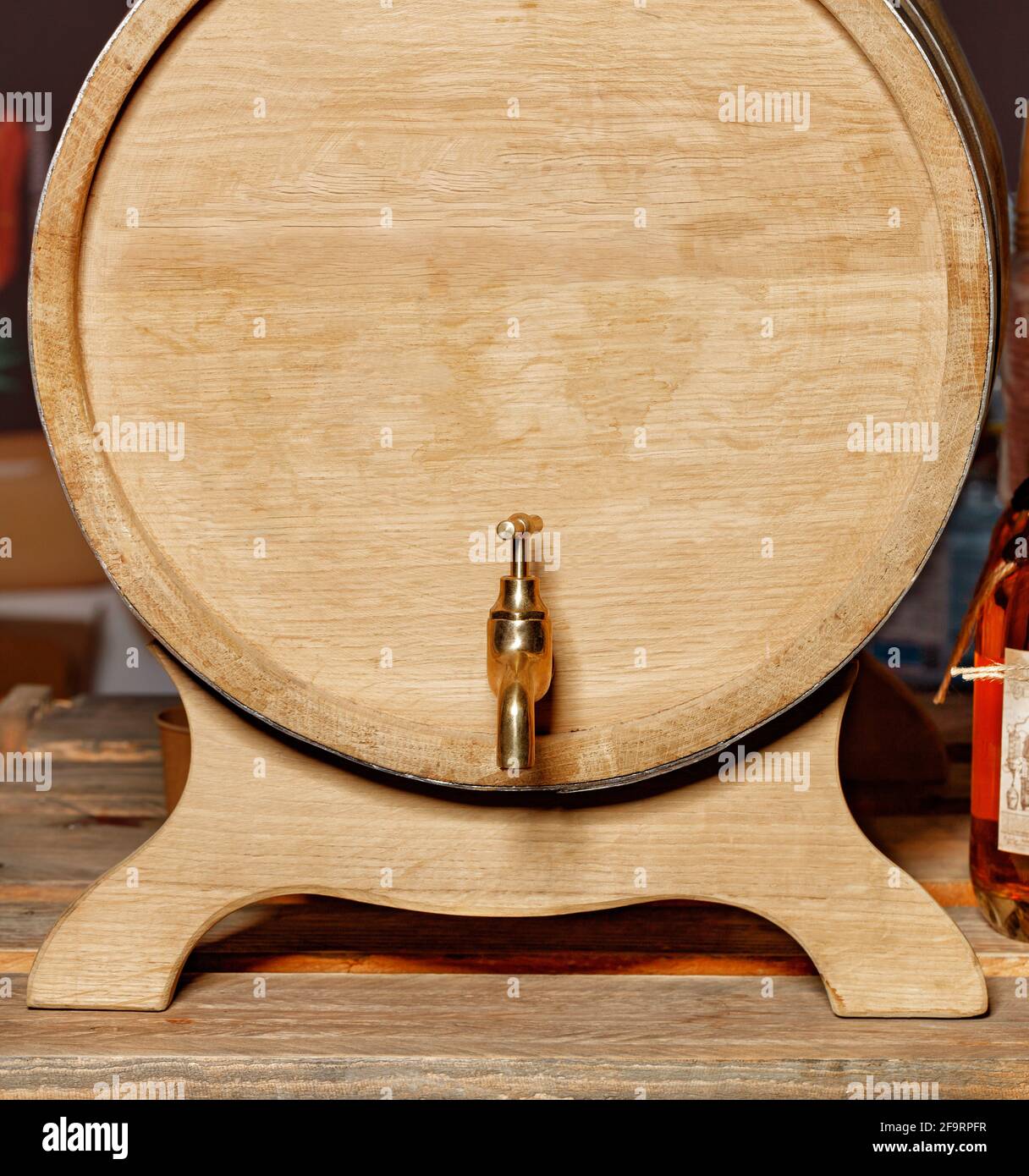 Bronze barrel background hi-res stock photography and images - Alamy