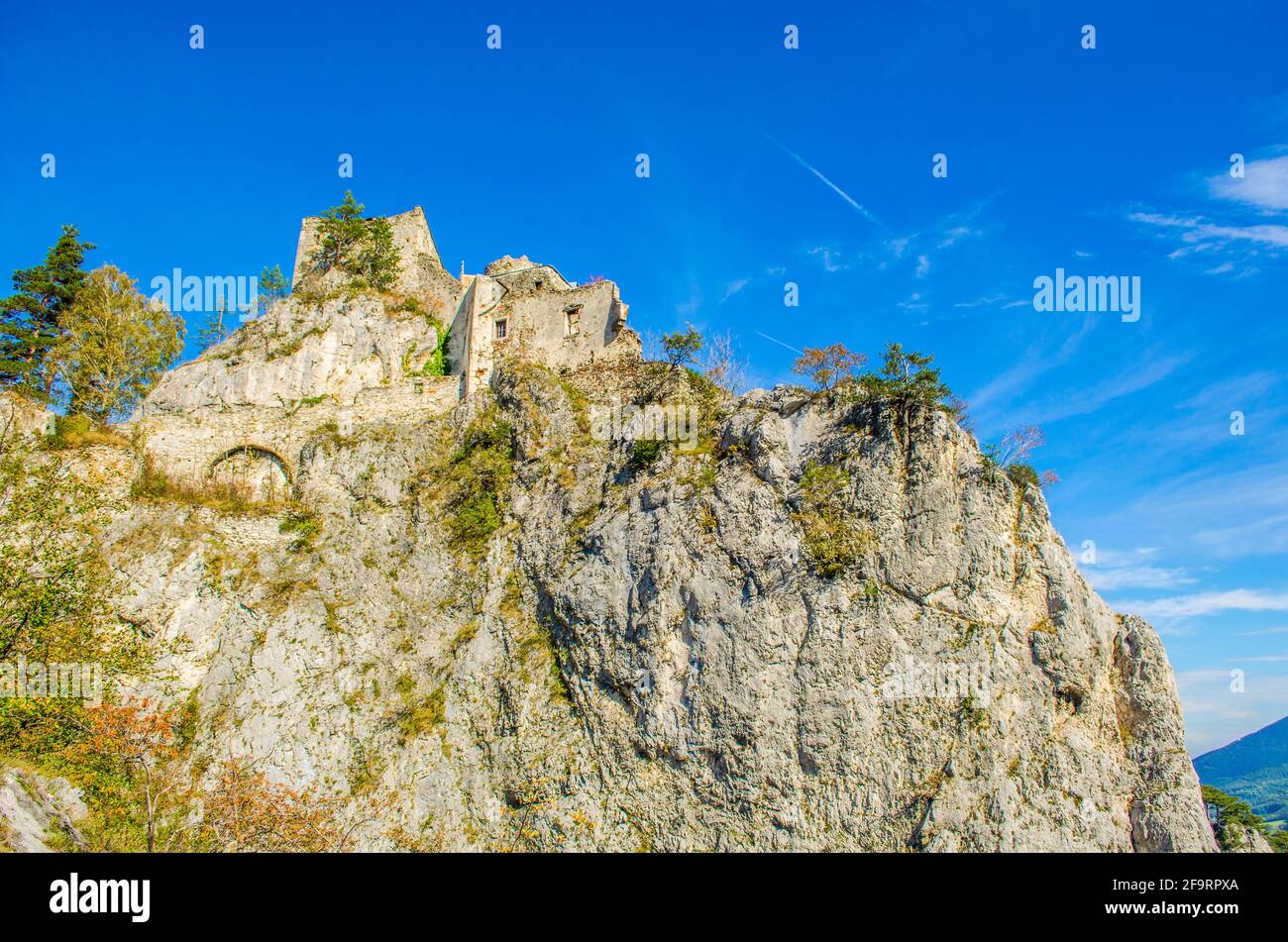 Klamm mountain castle hi-res stock photography and images - Alamy