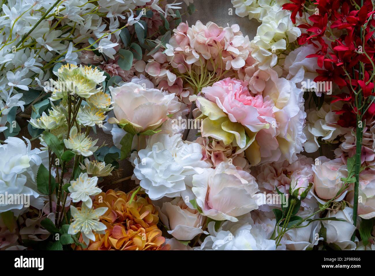 Mixed floral interior hi-res stock photography and images - Alamy